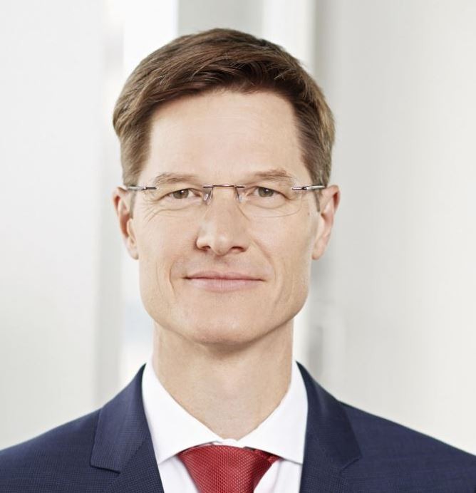 Short Biography: Andreas Wimmer | Allianz